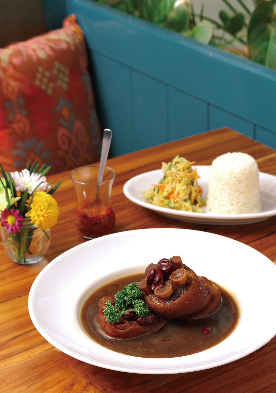 BALUNG BABI SOUP | PLAZA HOUSE SHOPPING CENTER